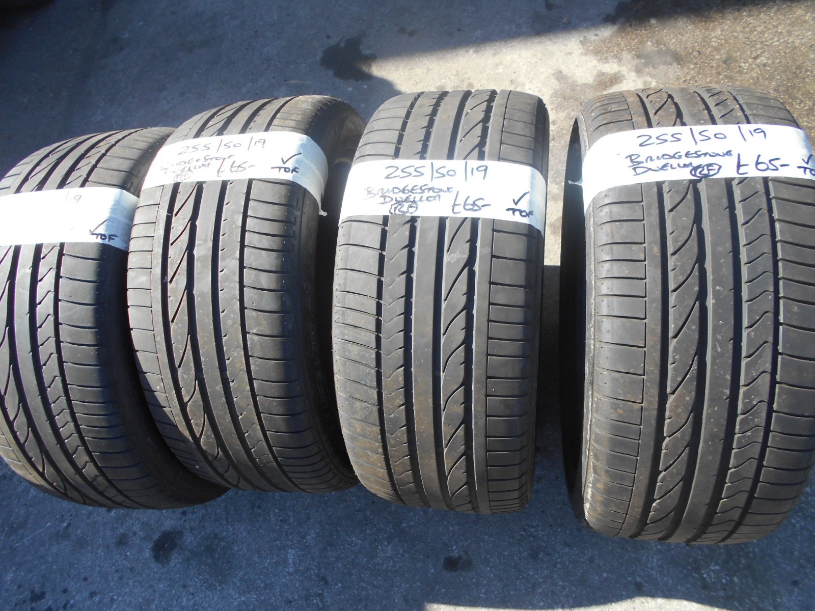 255 / 50 / 19 BRIDGESTONE DUELLER RUNFLAT TYRES – Performance wheels ...